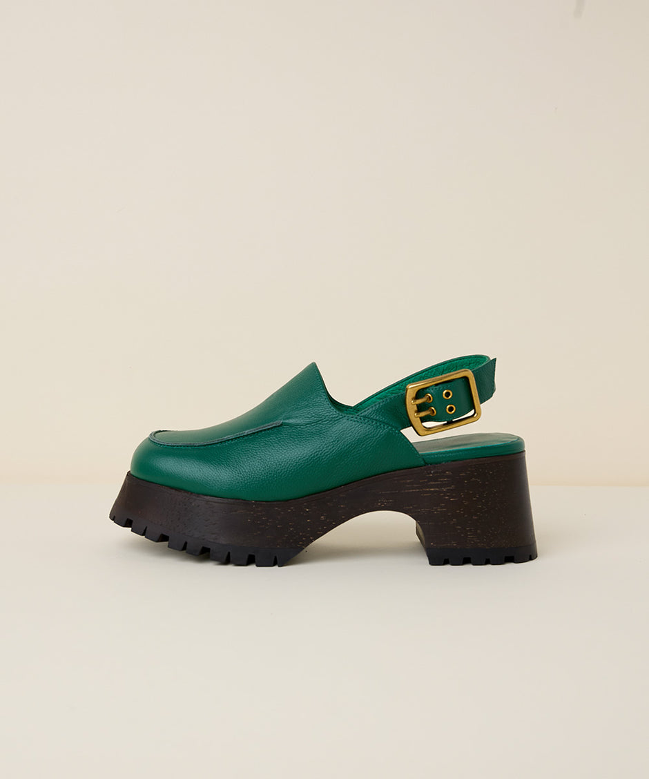 Clogs – Charlotte Stone