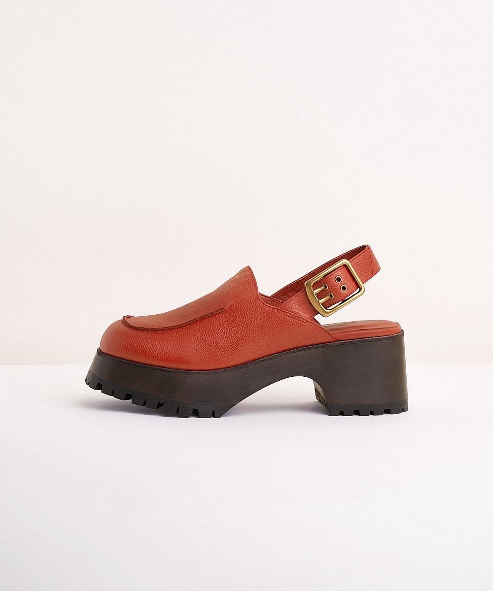 Clogs – Charlotte Stone