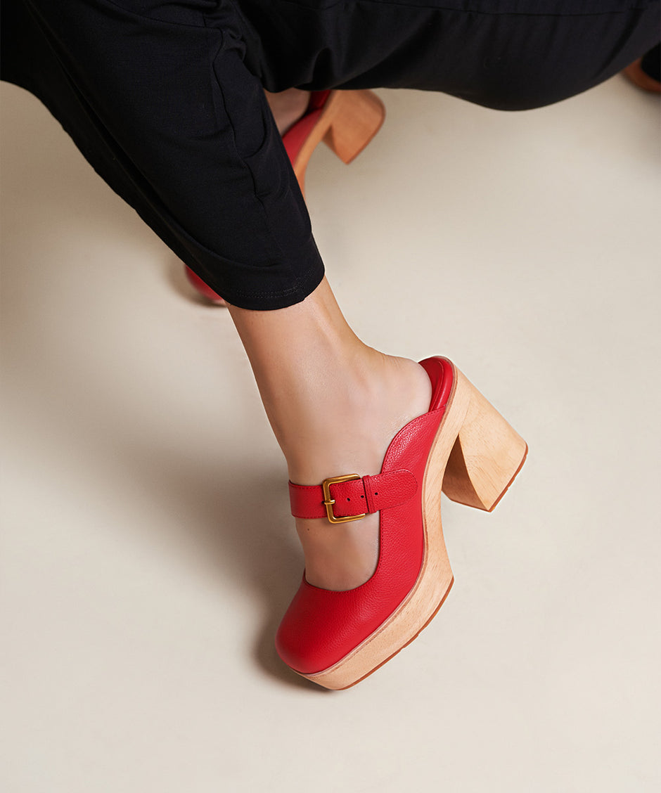 Clogs – Charlotte Stone