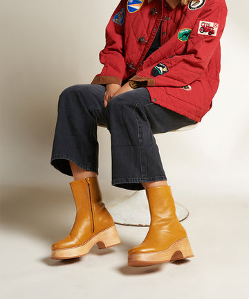 Clogs – Charlotte Stone