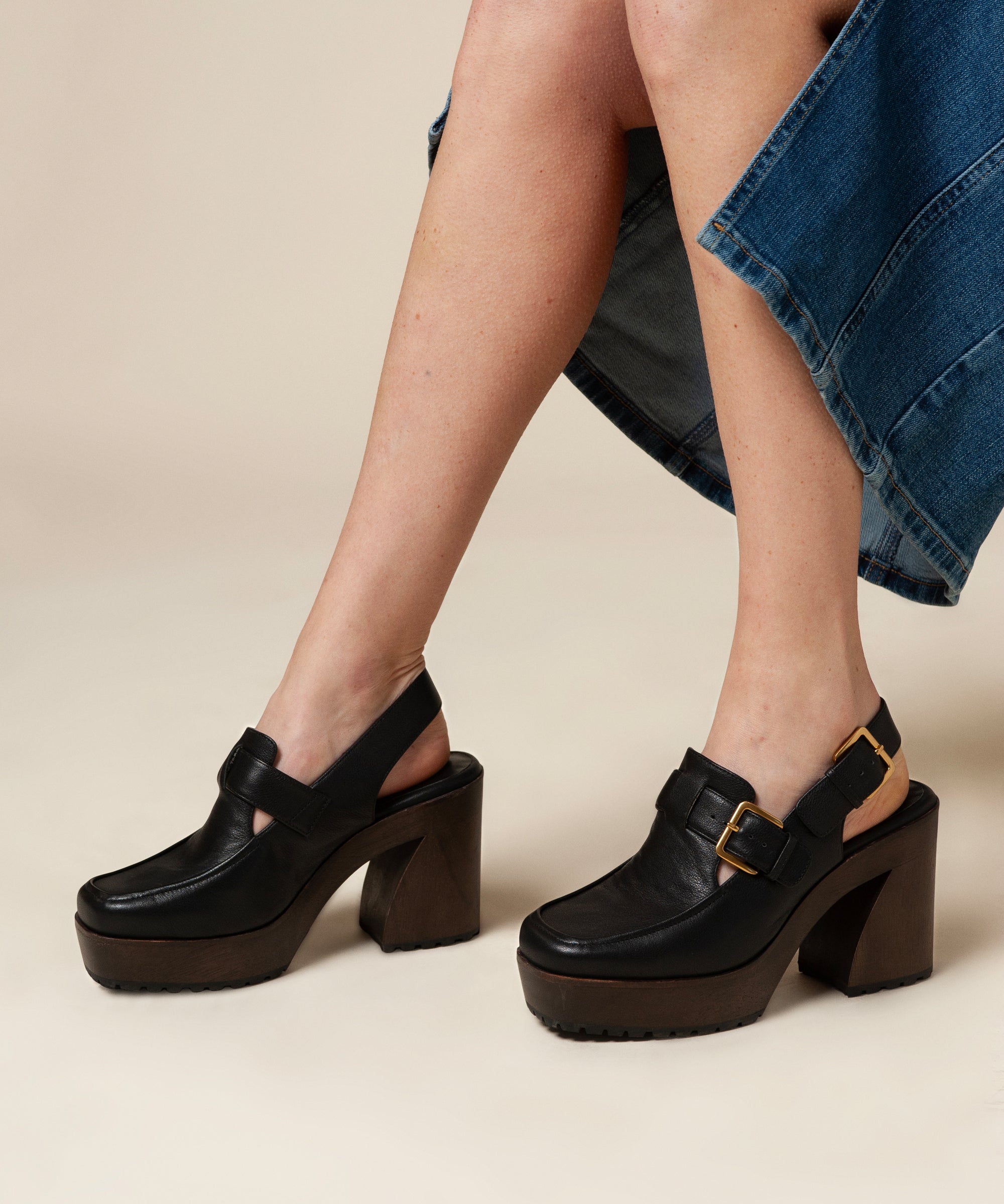 Clogs – Charlotte Stone