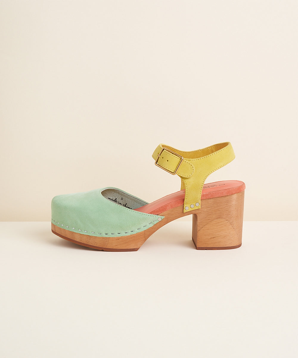 Clogs – Charlotte Stone