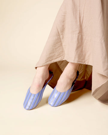 The Stripes – Charlotte Stone