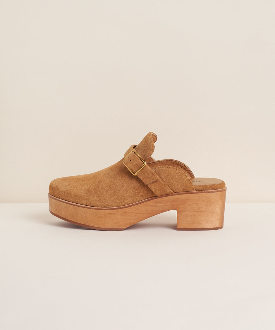 Clogs – Charlotte Stone